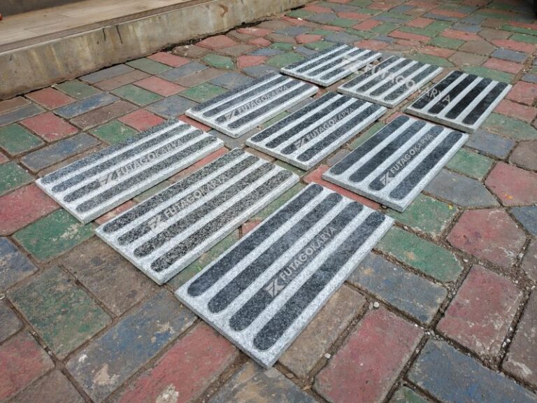 Standar Pemasangan Guiding Block Dengan Baik Dan Benar - Futago Karya