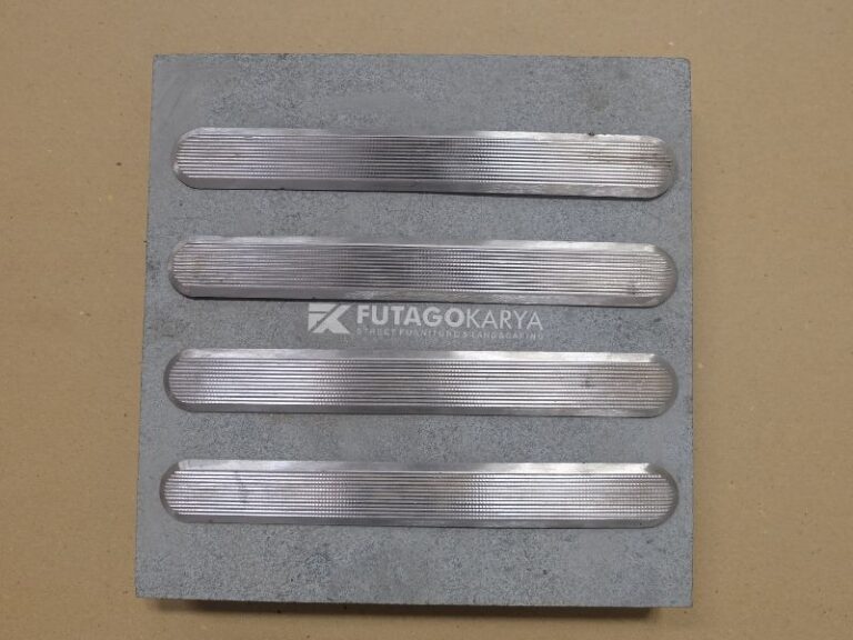 Guiding Block Texture Infrastruktur Ramah Disabilitas - Futago Karya
