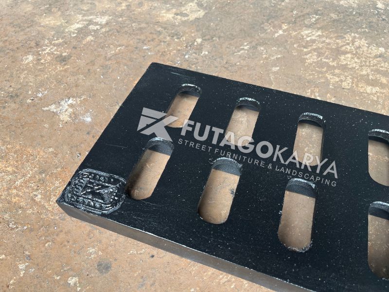 Grill Drainase Besi untuk Sistem Saluran Air Modern - Futago Karya