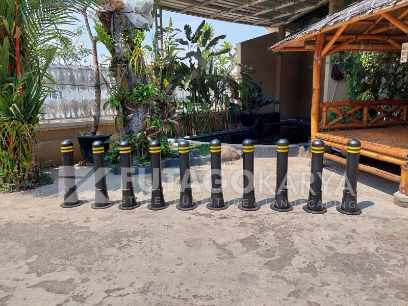 Pembatas Trotoar untuk Keamanan Lalu Lintas Perkotaan - Futago Karya